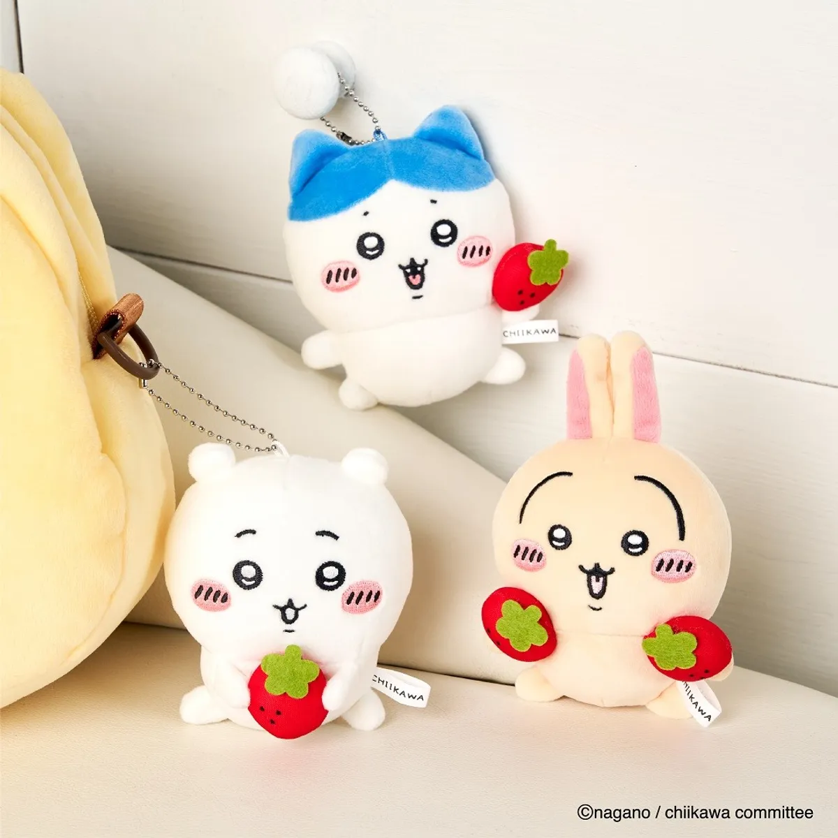 全家 x 《吉伊卡哇 Chiikawa》獨家聯名7款商品 12/25 聖誕登場 ! 超萌生活實用好物吉友必收 ! - oneone宇宙