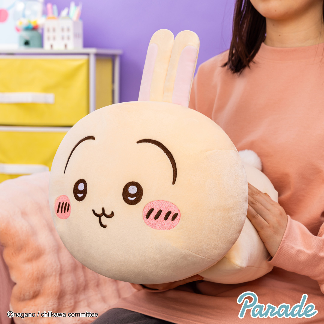 吉伊卡哇「もっちる」系列再升級！超療癒40公分《BIG躺姿抱枕》5月中旬登場，烏薩奇與小桃一起萌翻你床鋪！ - oneone宇宙