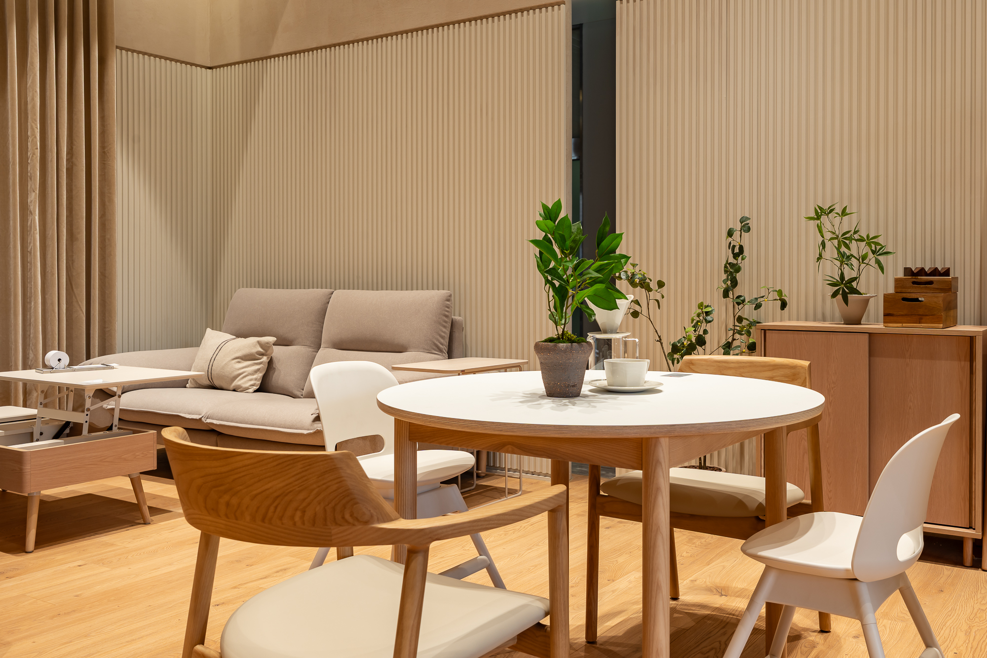 韓國第一家居品牌 iloom 怡倫家居台北旗艦店 5/28 正式開幕！希望園區沉浸式空間體驗，首爾同步新品登場 - oneone宇宙