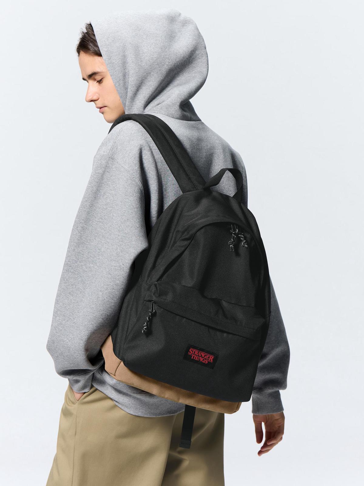 Netflix人氣影集《怪奇物語》X 《GU》二度推出最新聯名服飾！【未知的世界聯名系列】在最終季開播前 最後一次回到霍金斯鎮的世界 ~ - oneone宇宙